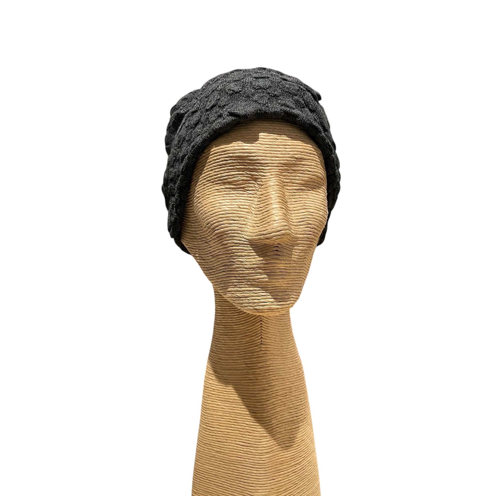 LUPA BUBBLE KNIT HAT – MIO
